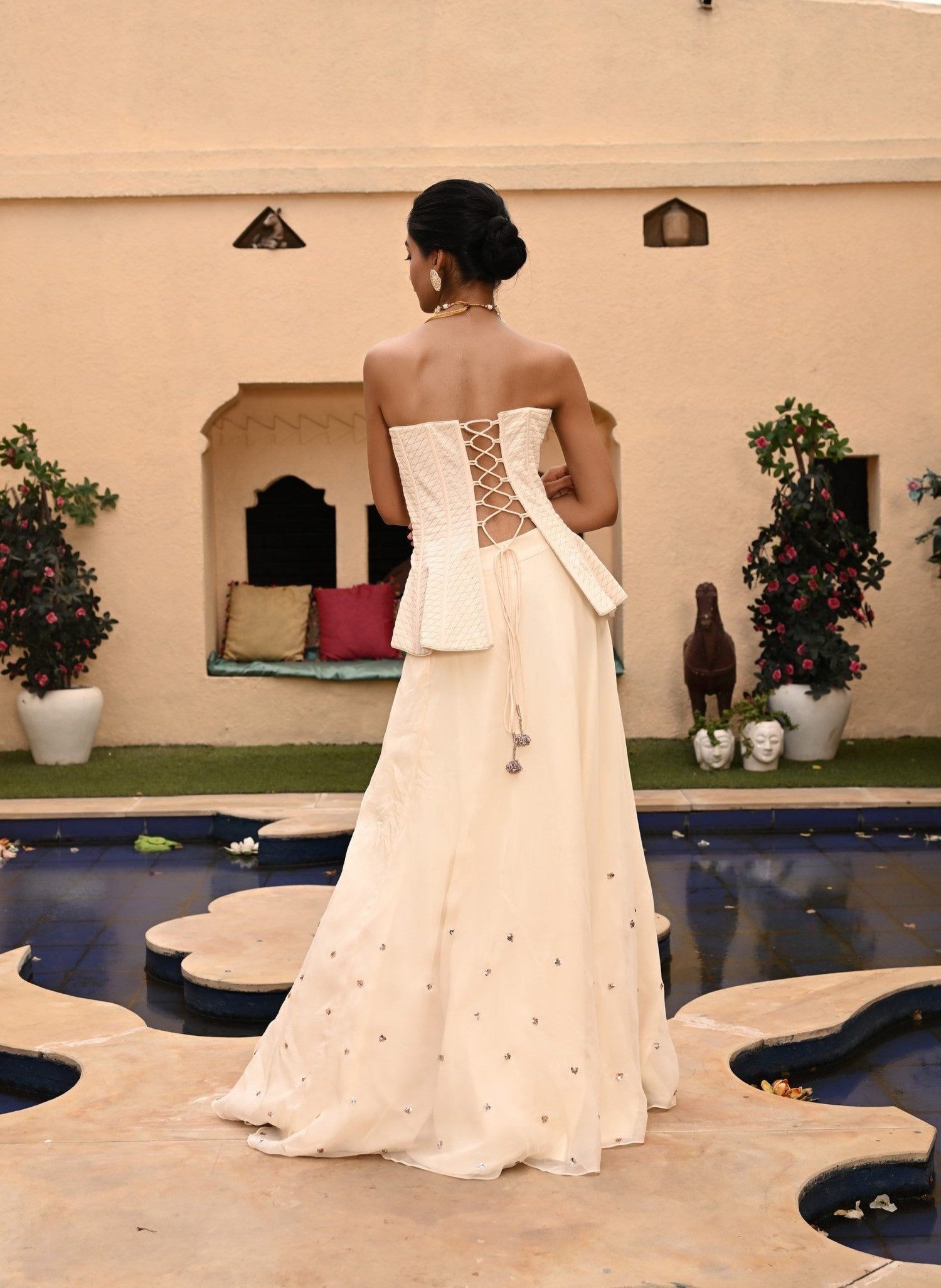 INDO-WESTERN WEAR | PARTY DRESSES | COCKTAIL DRESSES | Sunanta Madaan ...